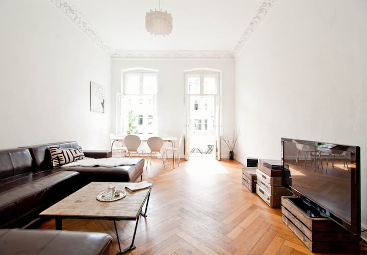 Charming Central 3 Room Flat In Mitte/pr. Berg - Berlin