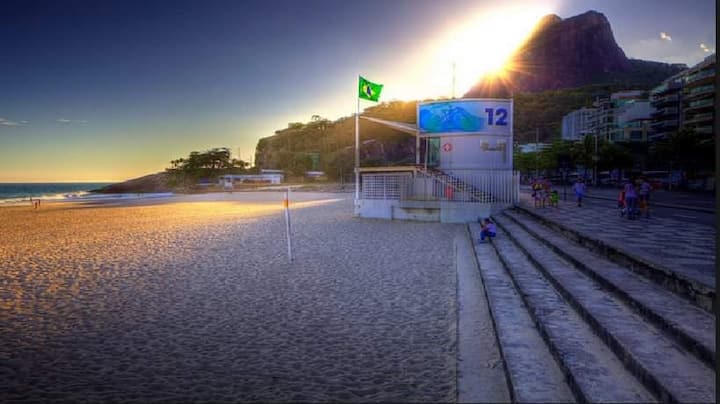 Um Apartamento Super Bem Cuidado No Leblon - Rio de Janeiro