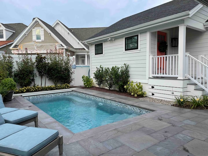 Cozy Cottage With Private Pool - Dewey Beach, DE