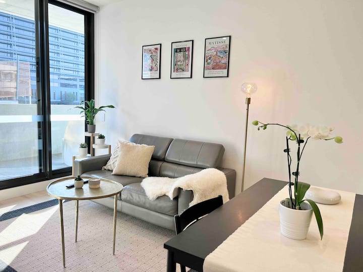 Cbd New 1br Apt W/ Free Parking #Luxury And Homely - Canberra