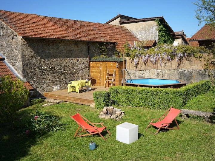 Grande Maison En Pierre Rénovée+ Piscine Privative - Ain