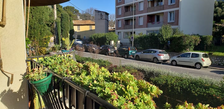 Proche Centre T2, Parking, Climatisation, Wifi - Plage de Cassis