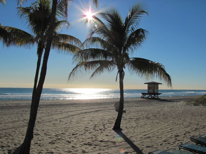 Enchanted Isle Resort - Hollywood, FL