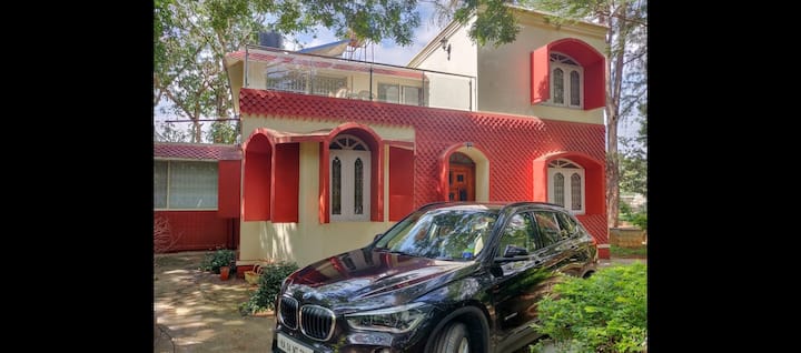 Gulmohar Villa Farmhouse & Pool Mini-golf Cricket - Kempegowda Airport Bengaluru (BLR)
