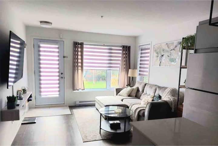 Modern Condo Long Term Rental - Longueuil