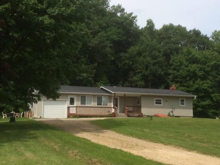 Cozy Cottage In Baraboo Bluffs - Baraboo, WI