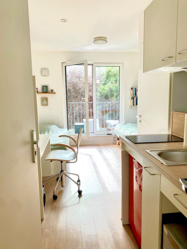 Modernes, Schickes 1-zi. Apartment Im Herzen Kölns - Cologne