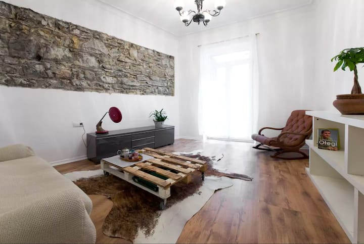 Apartamento Con Encanto  En El Corazón De Gros - Astigarraga