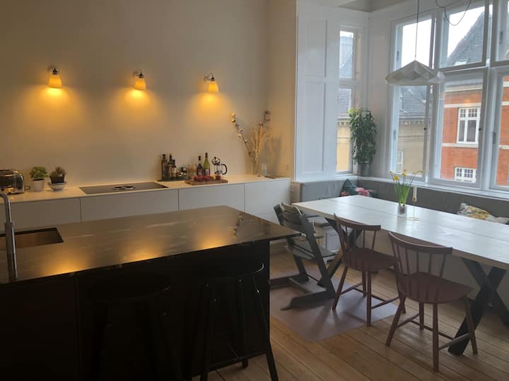 Sunny And Stylish Family Flat - Copenhagen
