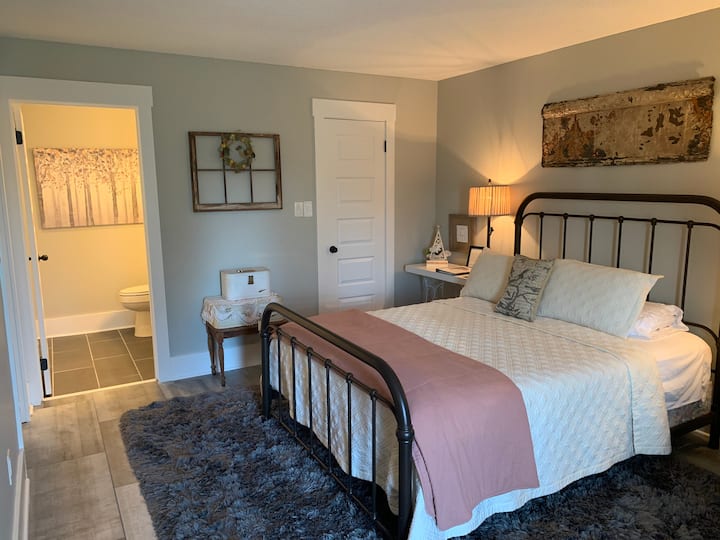 Newly Renovated West Knox Nest - Knoxville, TN