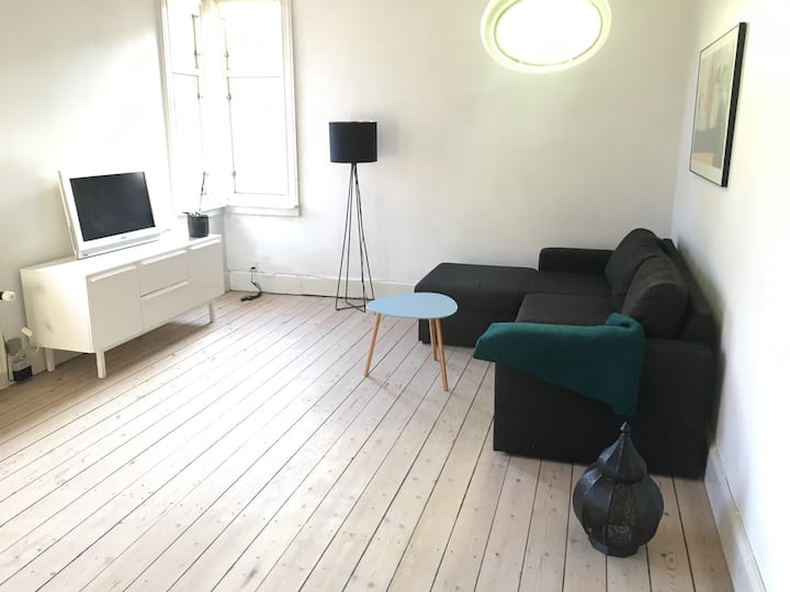 Solrig Lejlighed I Byhus Med Altan - Copenhaguen