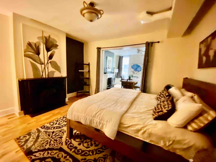 #5 King Suite | Perfect For Night Shift & Student - Baltimore