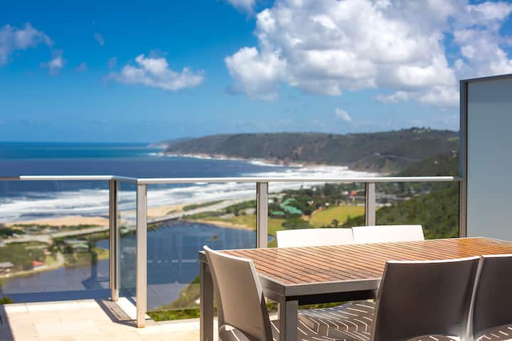Panoramic Ocean Views. Infinity Blue Apart 1 - Victoria Bay