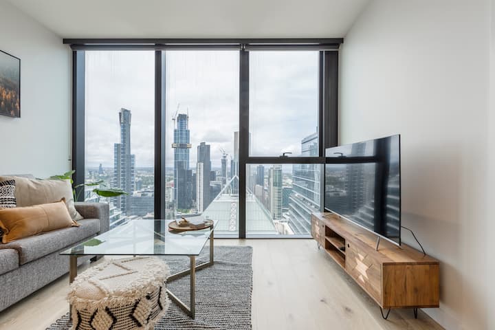 City Center 43/f Free Tram, 2 Bdr 2 Bath - Victoria