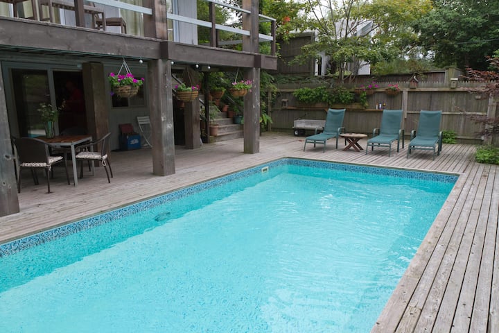 Designer Poolhouse In The Pines - Fire Island, NY
