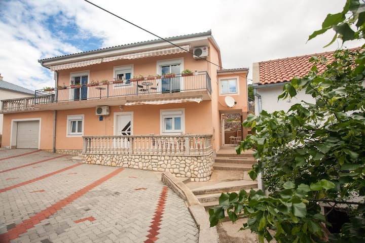 Apartment Bionda 2+1,senj - Senj