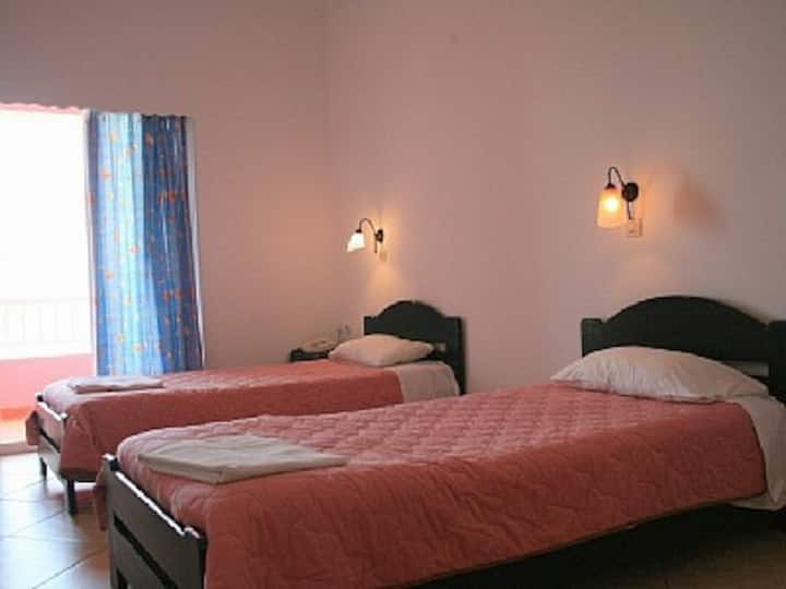 Seaview Shared Male Room 400 Meters From The Beach - Corfou