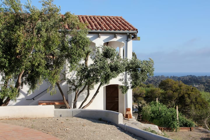 Paradise View Guest House - Malibu, CA