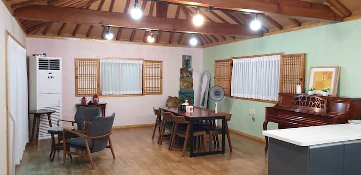제주도방향 오션뷰 정겨운 흙집 *힐링하우스*  마을 꼭대기 단독 숙소 가족환영ㆍ편안 쉼 - Incheon