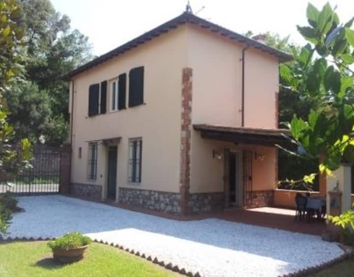 Casa Dolce Casa - A Pochi Passi Dal Centro Storico - Lucca