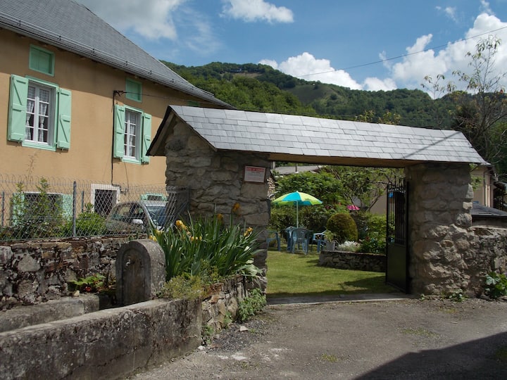 Location  Parc Naturel Regional Pyrenées Ariege - Aulus-les-Bains