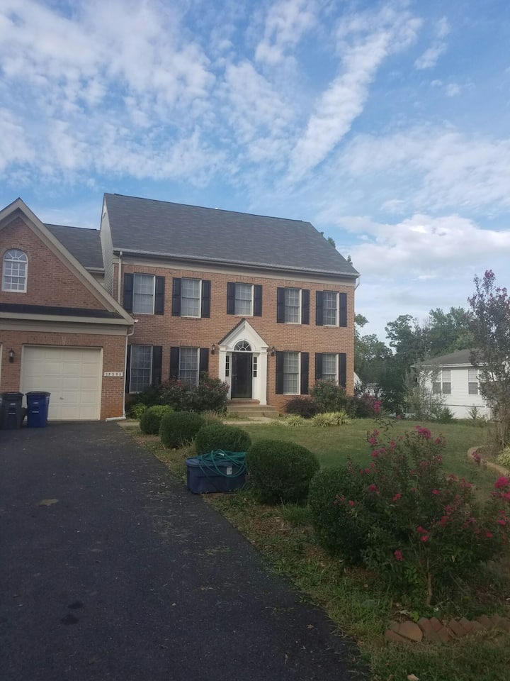Next To Washington Dc - Clifton, VA
