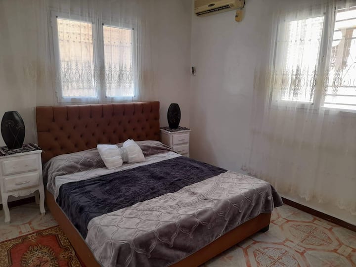 Appartement Pour Les Familles Avec Parking Gratuit - Oran