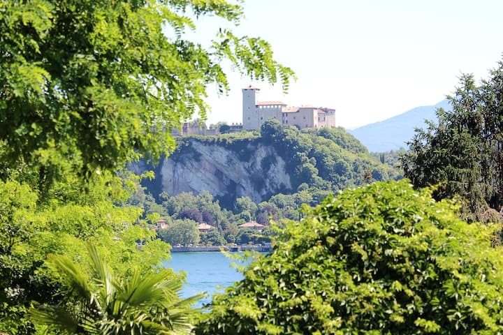 Villa Raoul - Arona, Italia