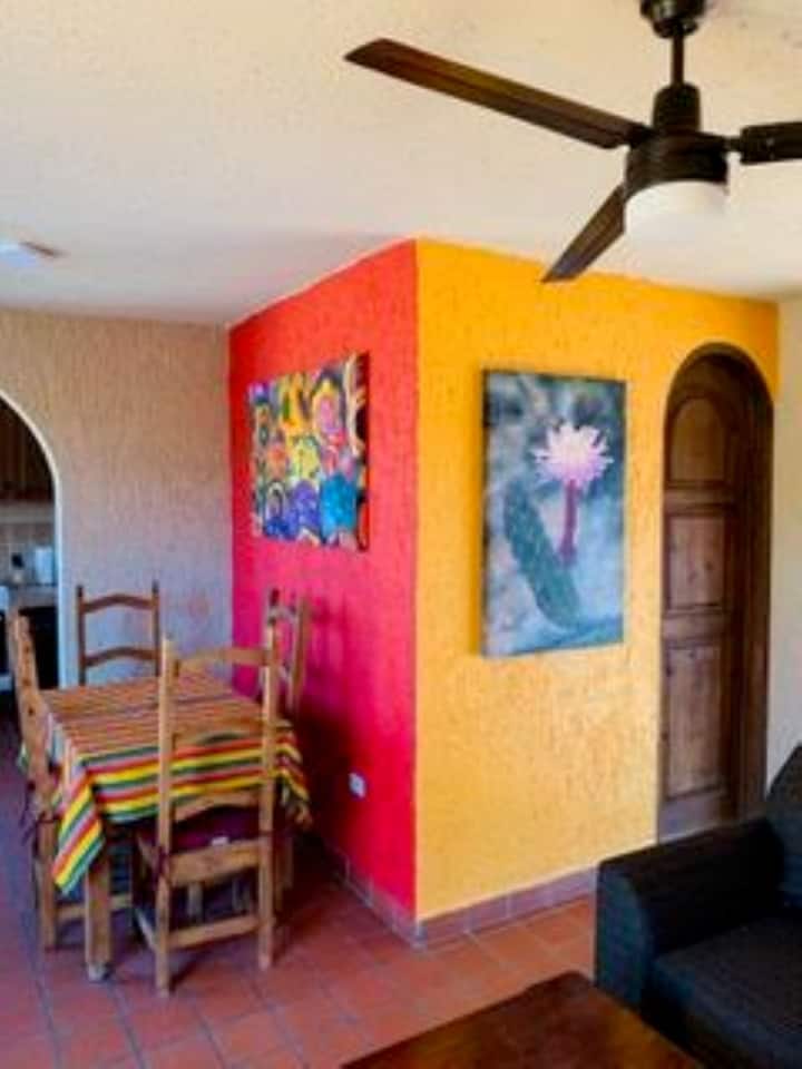 Casa Edilia - Smack in the middle of town/one block from the beach - Los Barriles