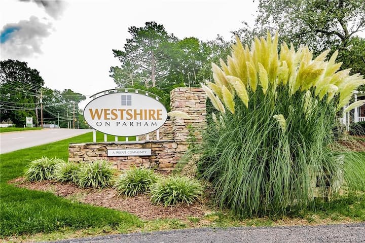 Cozy Condo In The Most Sort Out Area Of Richmond - Wyndham, VA