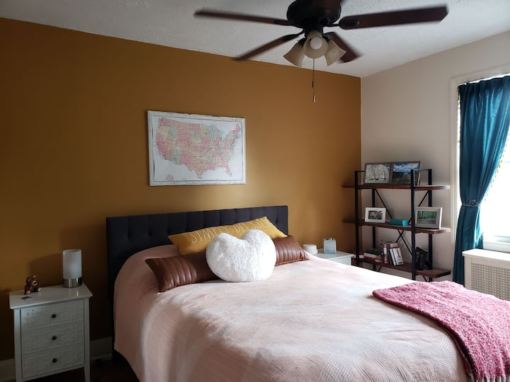 Beautiful Old House In A Quaint Neighborhood - Wilmington, DE