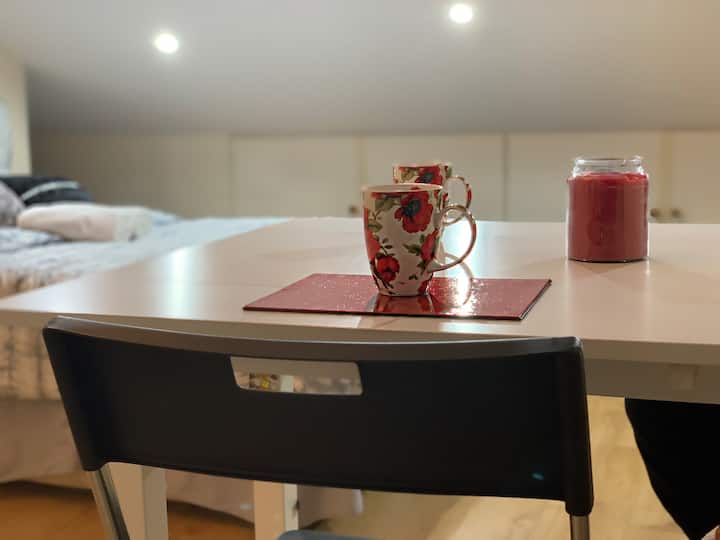 Spacious Airy Studio Flat Near The Olympic Park - Aéroport de Londres City (LCY)
