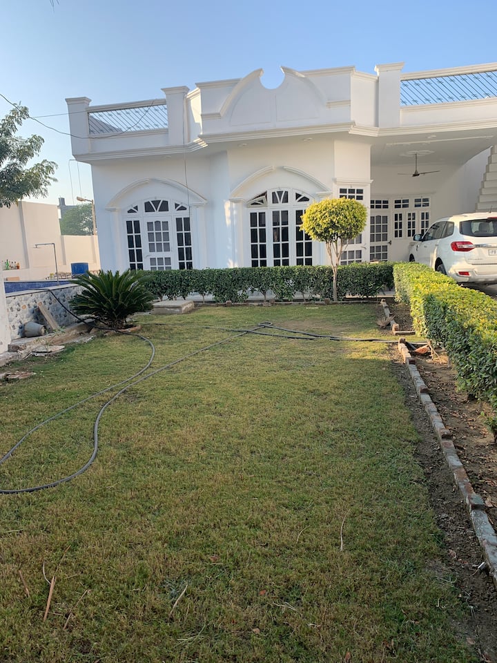 Comfortable Place To Stay With Free Spl Amenities - Firozpur