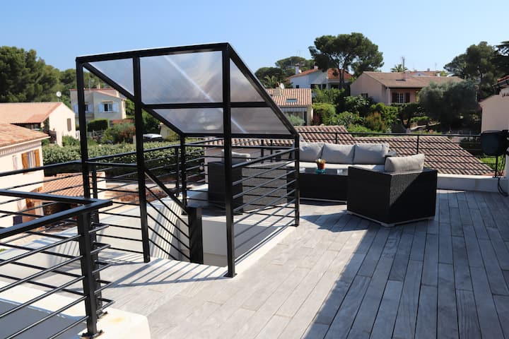 F2 Rooftop 40m² - 1er Petit-déj Offert Proche Mer - Saint-Raphaël