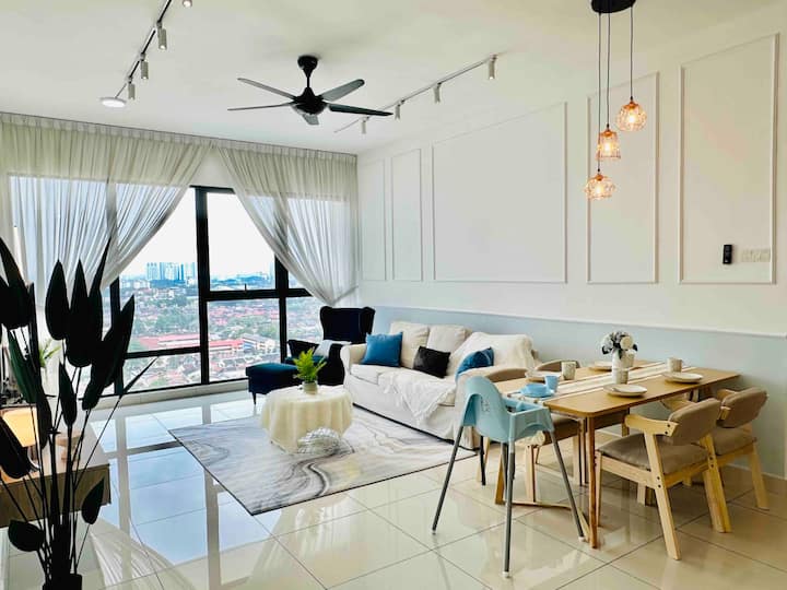 Mosaic Oasis: 3+1br Bathtub Comfort For 8-16pax - Johor