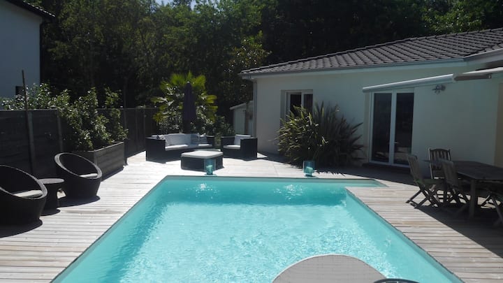 Grande & Belle Maison Familiale Avec Piscine - Saint-Médard-en-Jalles