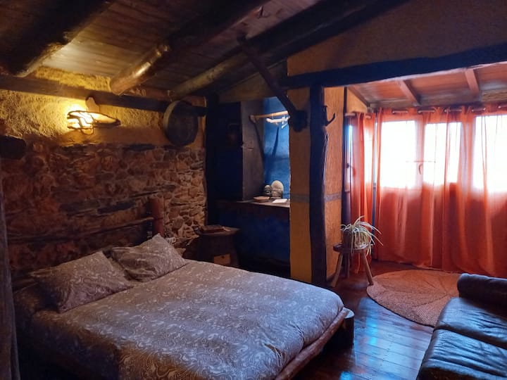 Aldea De Cuento. Hb1 .Alojamiento. - Las Médulas