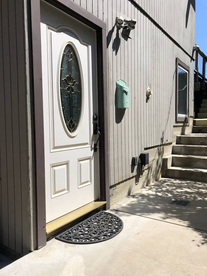 Piedmont Pines Cottage - Oakland, CA