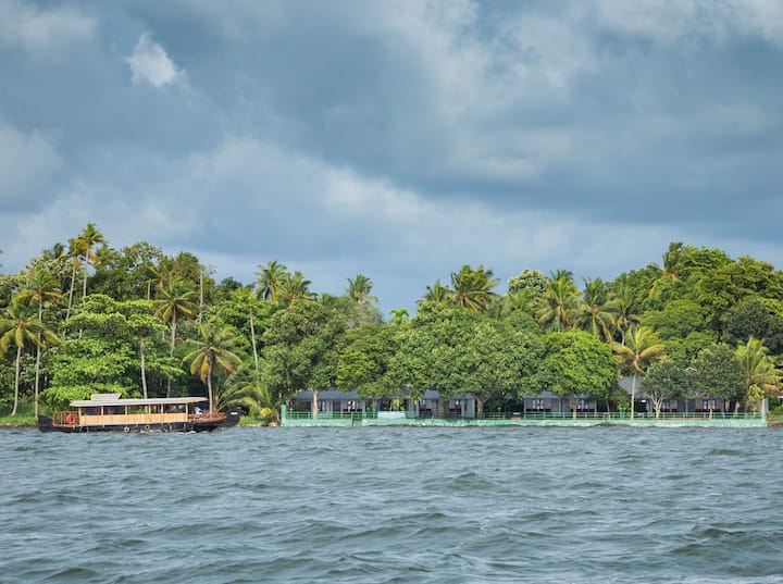 Lakefacing Cottage In Kumarakom, Kerala, India - Kumarakom