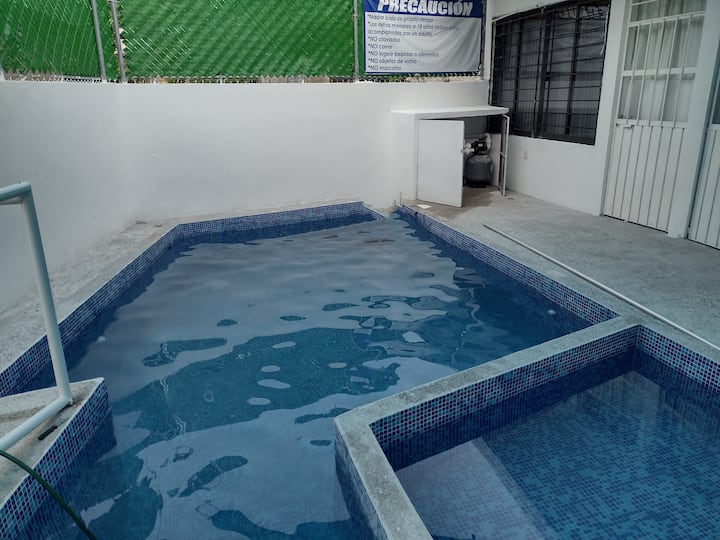 Comoda Y Céntrica Casa A 5 Min. De Playa Condesa - Acapulco