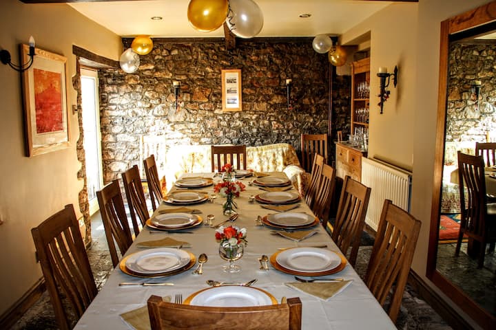 Somerset Holiday Home Great For Groups Sleeps 6-13 - Clevedon, UK