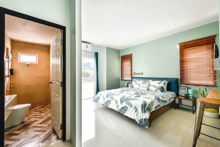 Private House On Patong Hill, 3 Bedrooms Sleeps 8 - Phuket