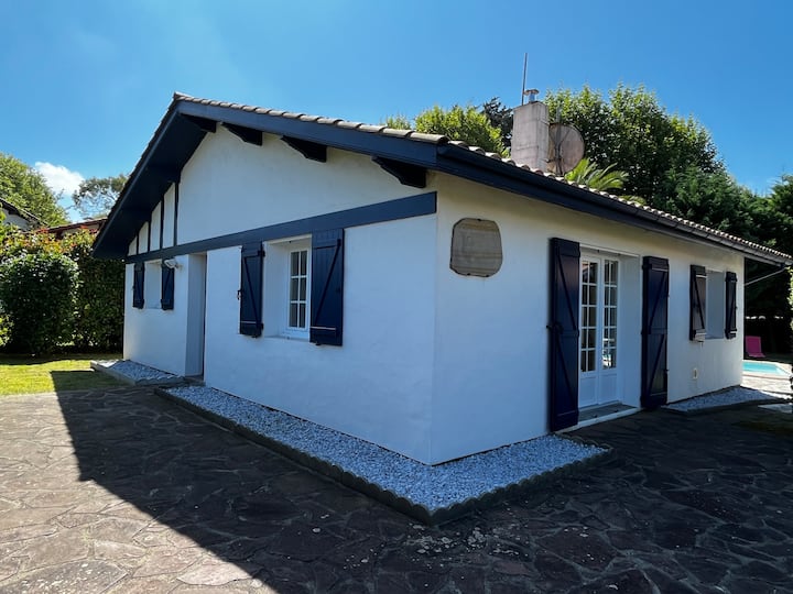 Maison Typique  Avec Piscine Au Cœur De Guéthary - Arbonne