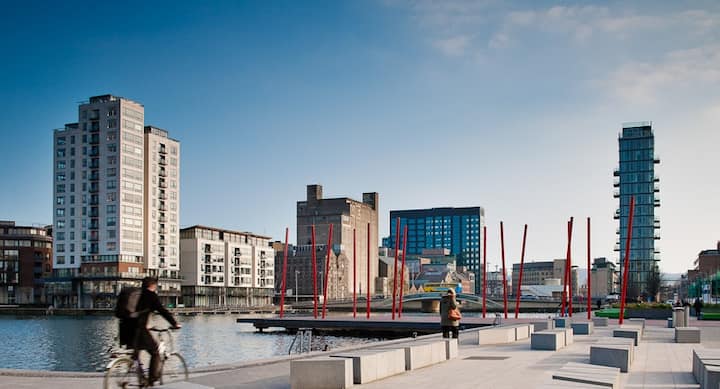 Bright, Modern Apartment In Grand Canal Dock - Dublin