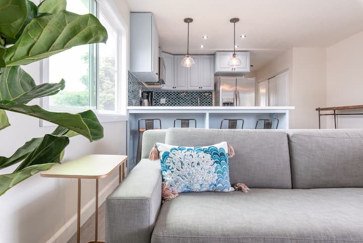 Blue Beach House 🏖 5 Blocks To Beach /Restaurants - San Diego Airport (SAN)