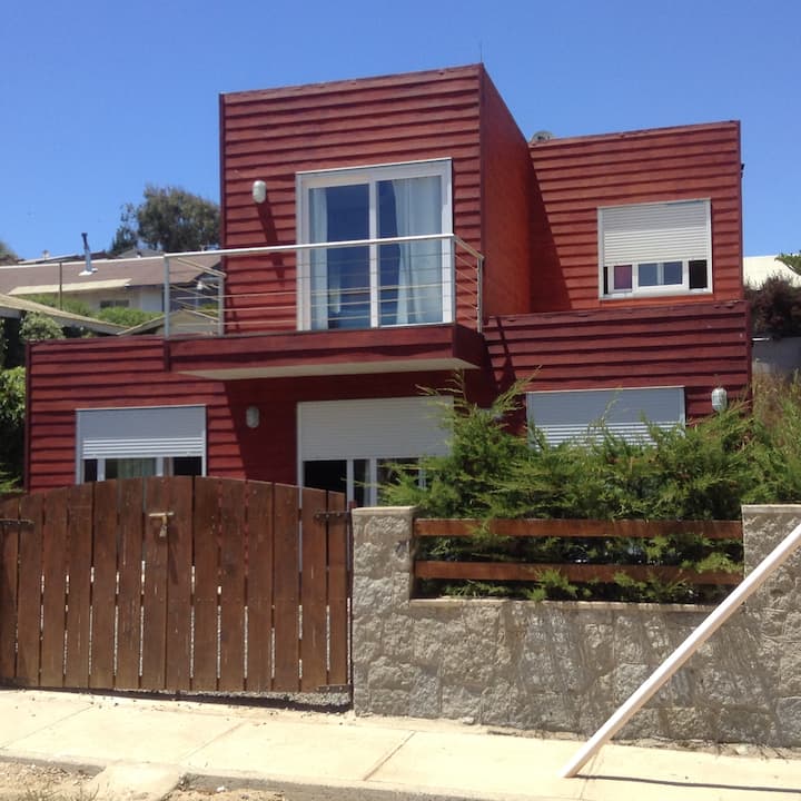 Acogedora Casa Cerca De Bosque El Canelo - El Quisco