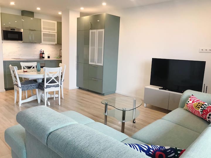 Brand New 2br + Sofa Bed • Sleeps 6 • Old Town 70m - Vilnius