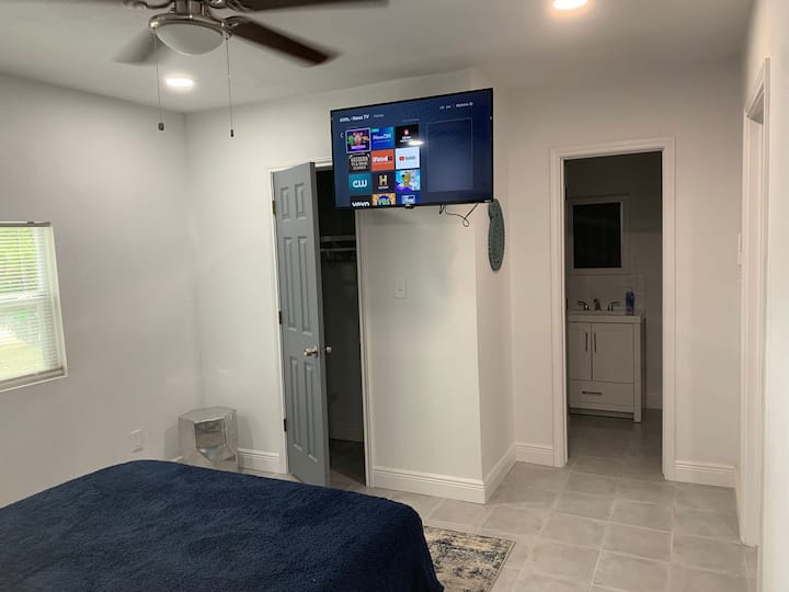 Lovely1 Bedroom Apartment/guest House Free Parking - Universal City, TX