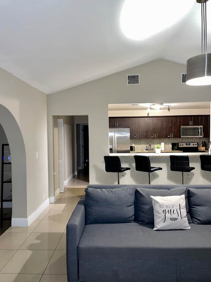 Miami Soul House - North Miami Beach, FL