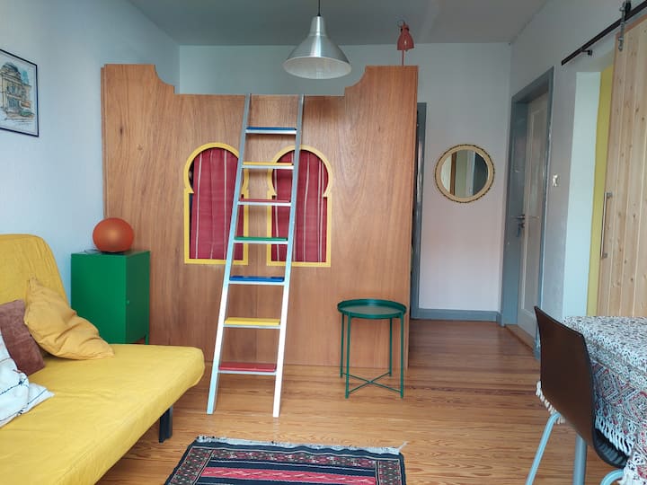 1-zimmerapartment In Zentraler Lager Mit Balkon - Bremen